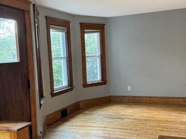 house with 3 bedroom, Worcester MA ES103850251