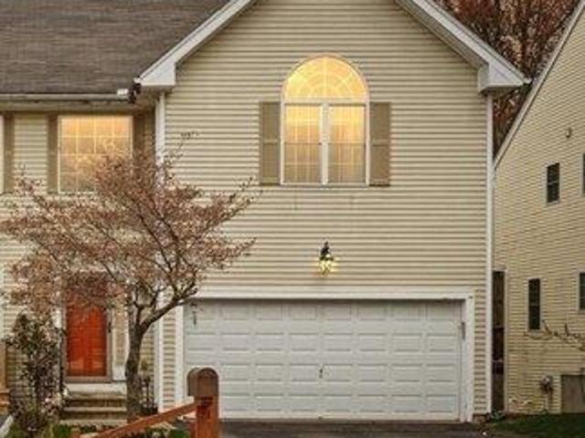 house with 3 bedroom, Worcester MA ES103070692