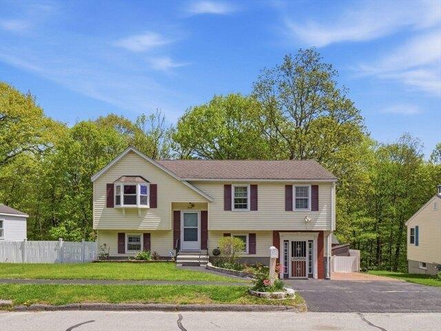 house with 3 bedroom, Worcester MA ES103074580