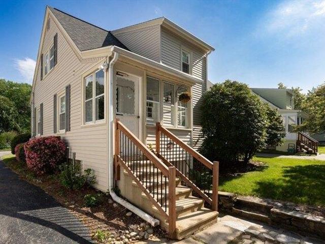 house with 3 bedroom, Worcester MA ES103075034