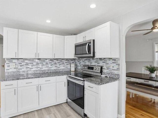 house with 3 bedroom, Worcester MA ES103102339