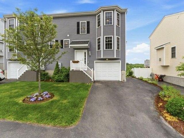 house with 3 bedroom, Worcester MA ES103127216