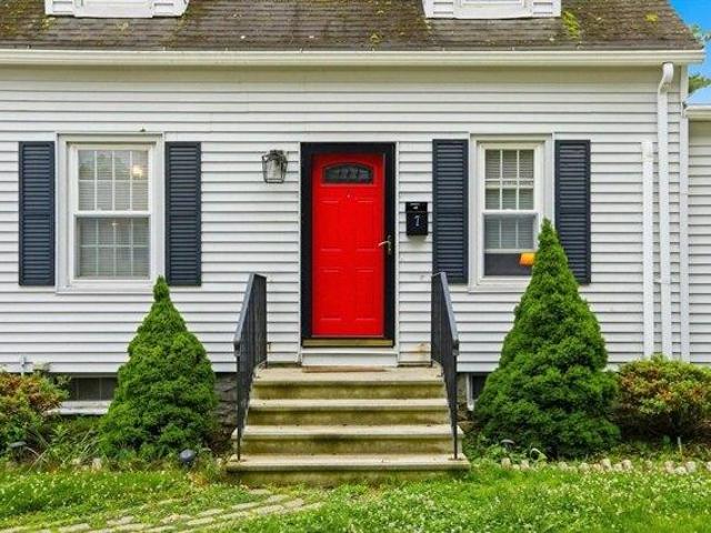 house with 3 bedroom, Worcester MA ES104405733