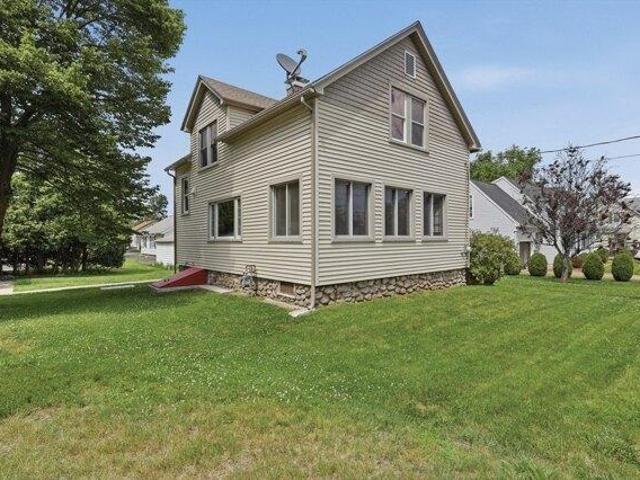 house with 3 bedroom, Worcester MA ES104511382
