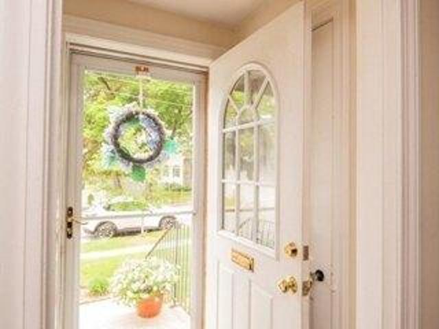 house with 3 bedroom, Worcester MA ES104649734