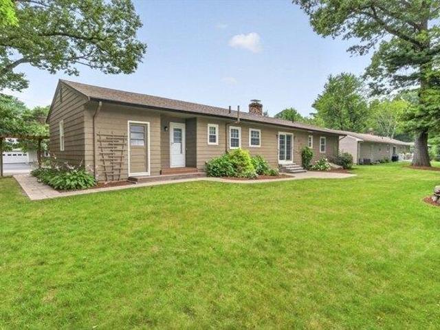 house with 3 bedroom, Worcester MA ES104689140