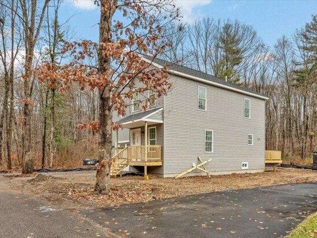 house with 3 bedroom, Worcester MA ES104788195