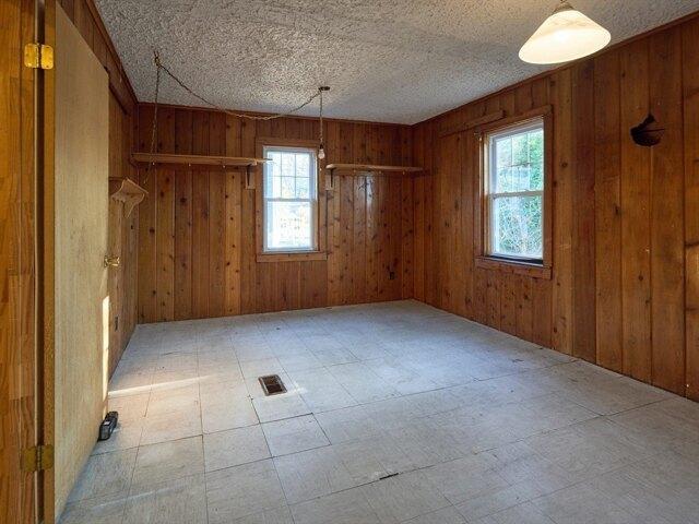 house with 3 bedroom, Worcester MA ES104832039