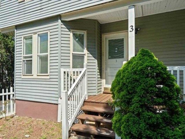 house with 3 bedroom, Worcester MA ES104835477