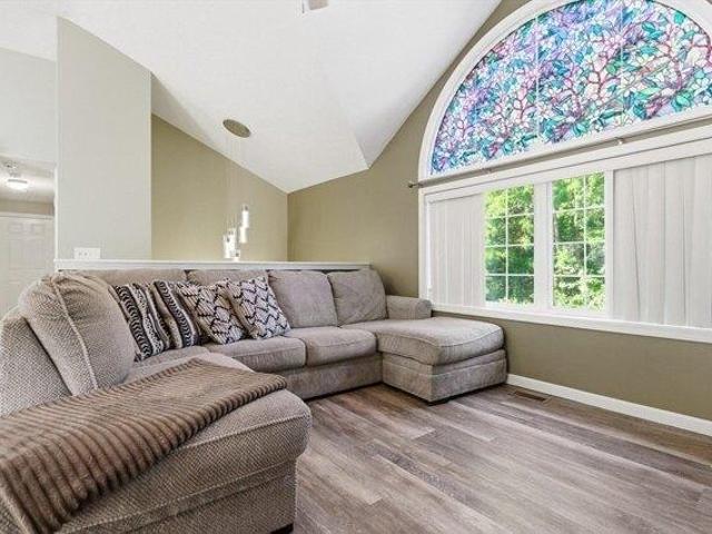 house with 3 bedroom, Worcester MA ES104836060