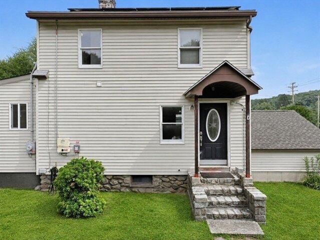 house with 3 bedroom, Worcester MA ES104852604