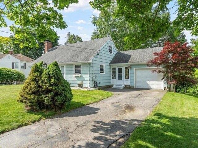 house with 3 bedroom, Worcester MA ES104869838