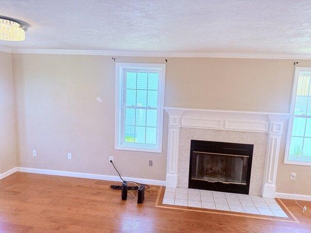 house with 3 bedroom, Worcester MA ES104920516