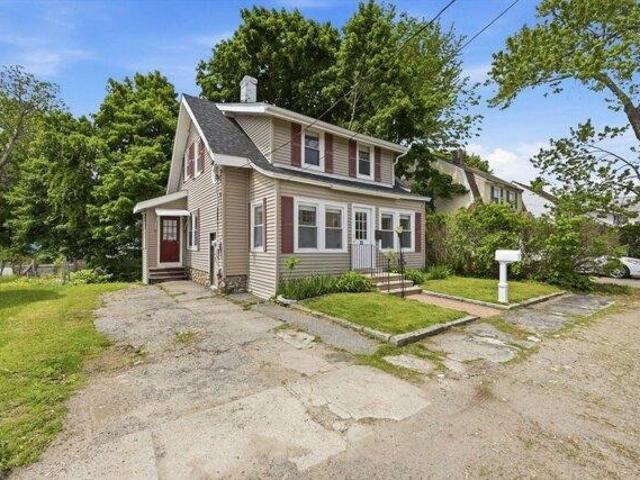 house with 3 bedroom, Worcester MA ES104994827