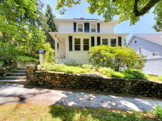 house with 3 bedroom, Worcester MA ES104042822