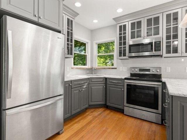 house with 3 bedroom, Worcester MA ES104075594