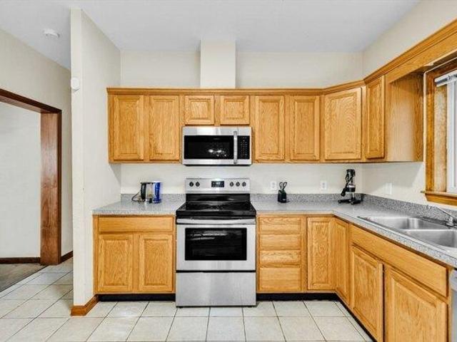 house with 3 bedroom, Worcester MA ES104115000