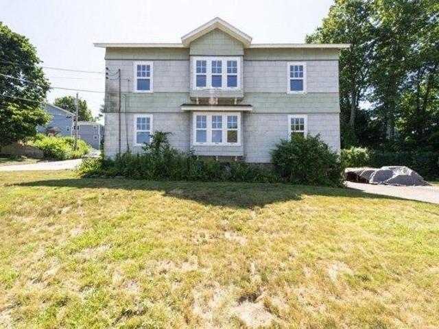 house with 3 bedroom, Worcester MA ES104151622