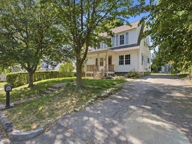 house with 3 bedroom, Worcester MA ES104189433