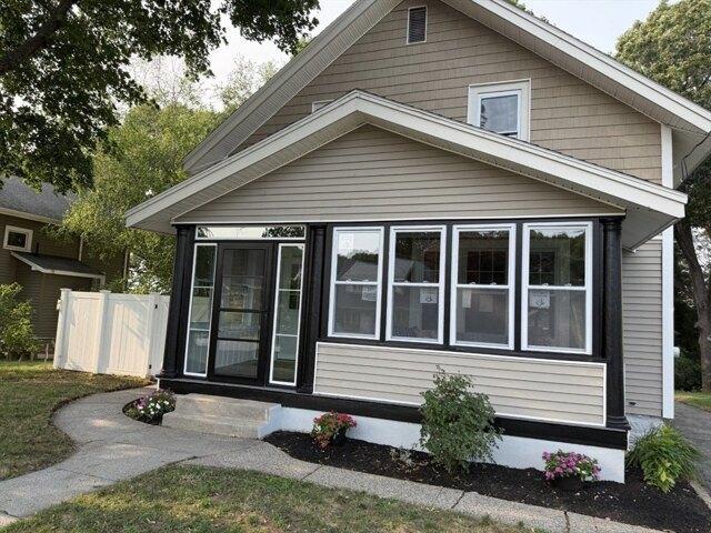 house with 3 bedroom, Worcester MA ES104264931