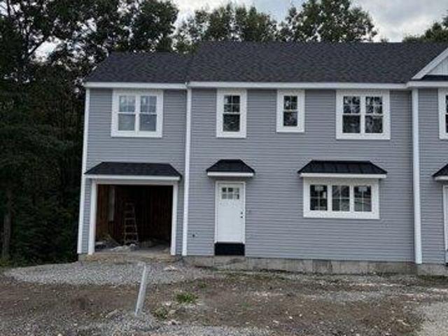 house with 3 bedroom, Worcester MA ES105400959