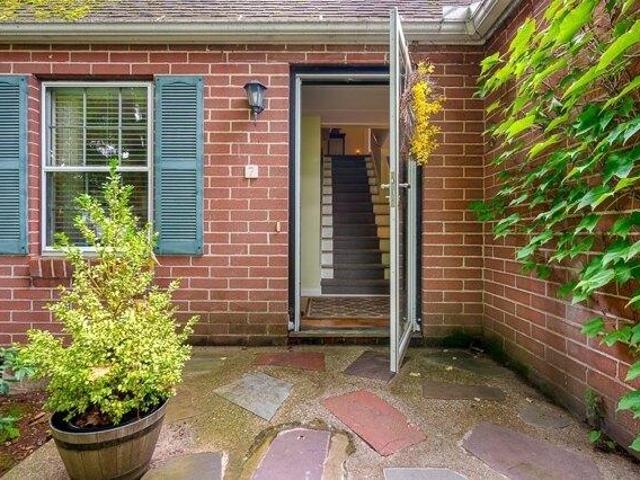 house with 3 bedroom, Worcester MA ES105404630