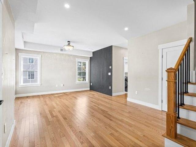 house with 3 bedroom, Worcester MA ES105425996