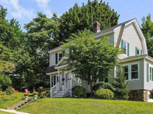 house with 3 bedroom, Worcester MA ES105680967