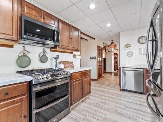 house with 3 bedroom, Worcester MA ES105040475