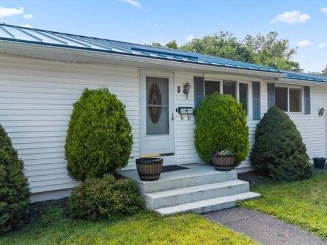 house with 3 bedroom, Worcester MA ES105040703