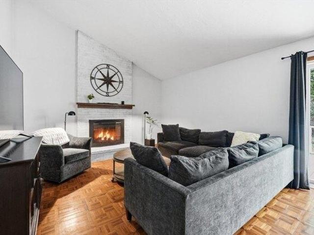 house with 3 bedroom, Worcester MA ES105061371