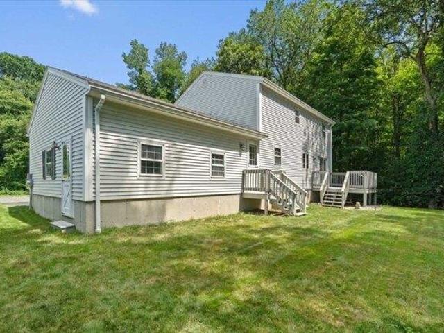 house with 3 bedroom, Worcester MA ES105112796
