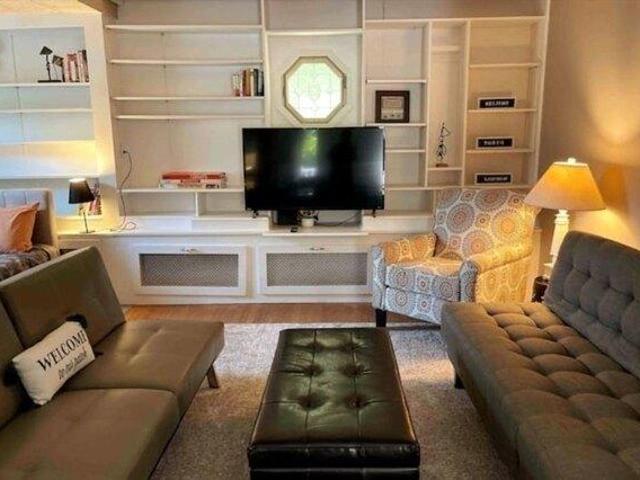 house with 3 bedroom, Worcester MA ES105115631