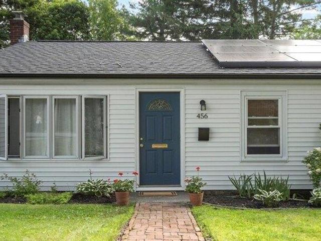 house with 3 bedroom, Worcester MA ES105116646