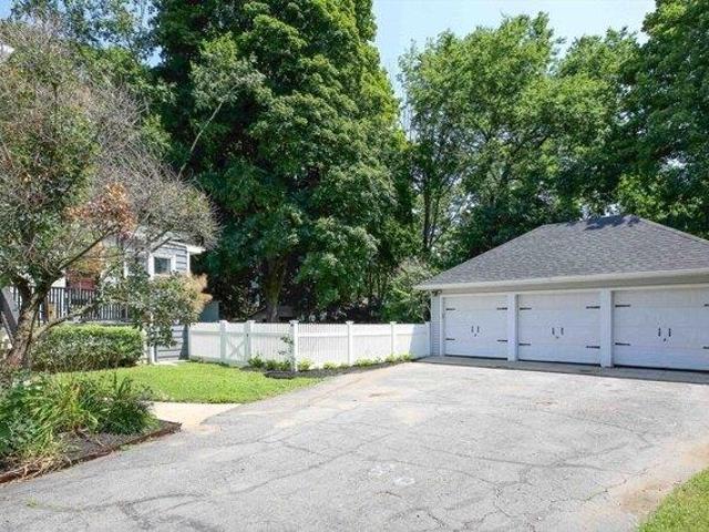 house with 3 bedroom, Worcester MA ES105124615