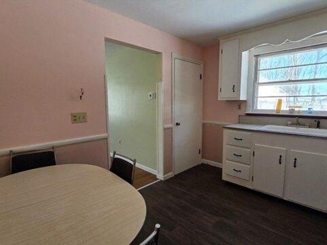 house with 3 bedroom, Worcester MA ES105124202