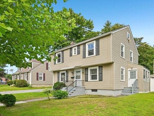house with 3 bedroom, Worcester MA ES105156862