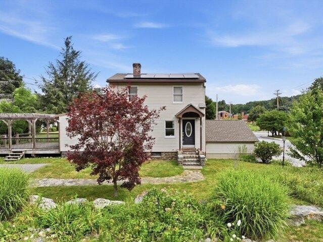 house with 3 bedroom, Worcester MA ES105157965