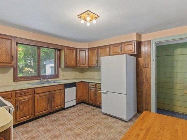 house with 3 bedroom, Worcester MA ES105157032