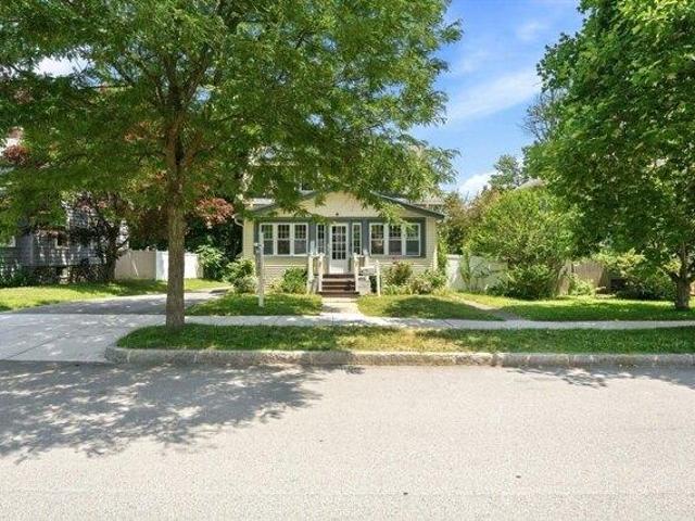 house with 3 bedroom, Worcester MA ES105158962