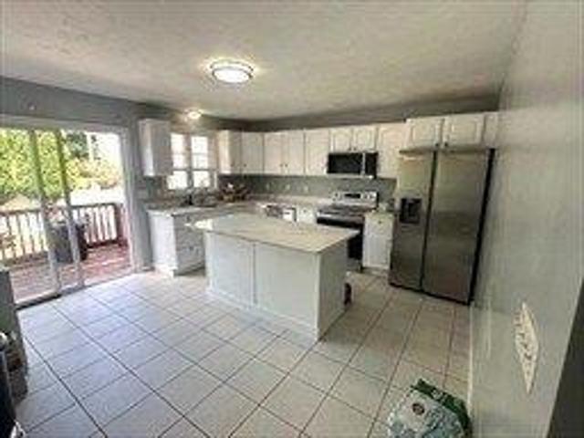 house with 3 bedroom, Worcester MA ES105160431