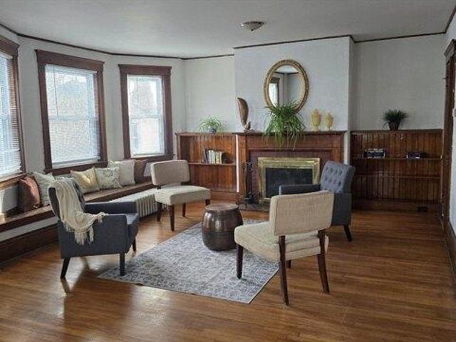 house with 3 bedroom, Worcester MA ES105175459