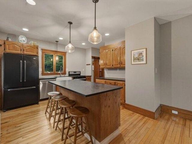 house with 3 bedroom, Worcester MA ES105176053