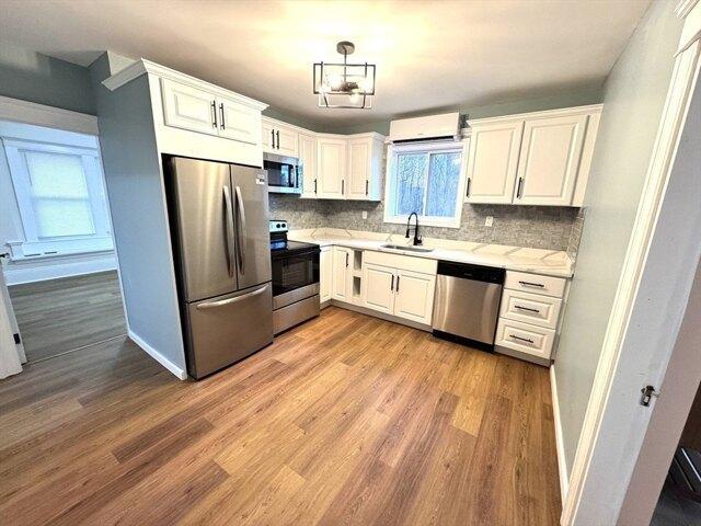 house with 3 bedroom, Worcester MA ES105204889