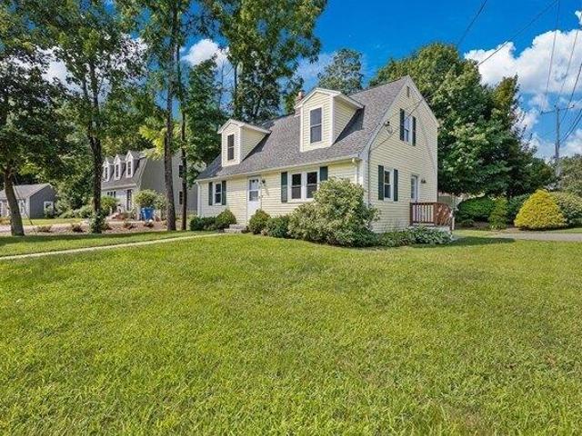 house with 3 bedroom, Wrentham MA ES105040834