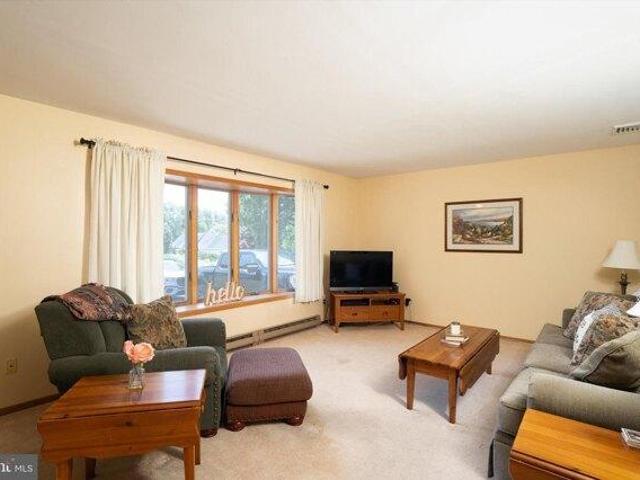 house with 3 bedroom, Wrightstown NJ ES105175097