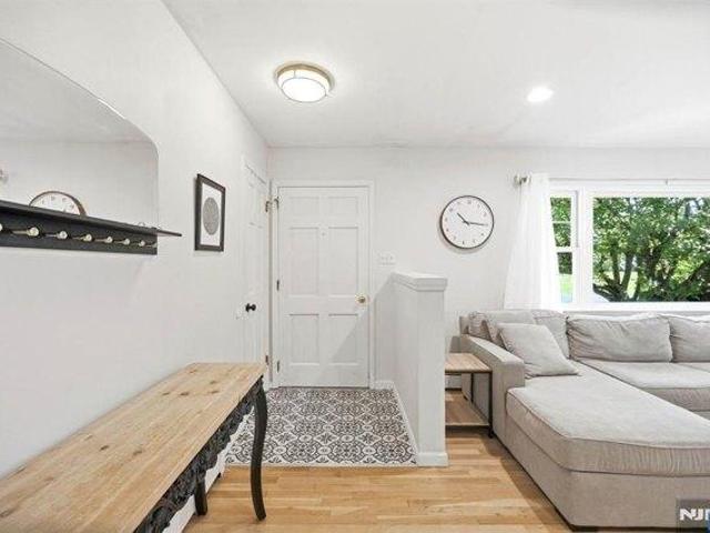house with 3 bedroom, Wyckoff NJ DS104443688