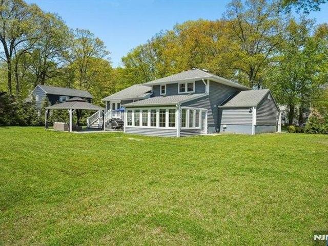 house with 3 bedroom, Wyckoff NJ DS102285537