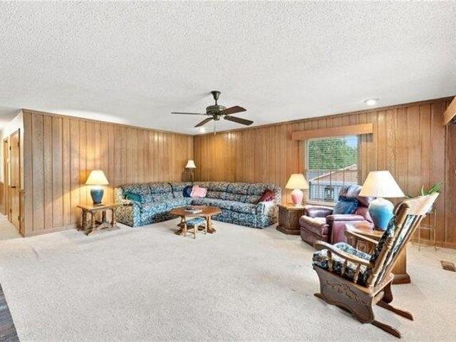 house with 3 bedroom, Yadkinville NC ES104902322
