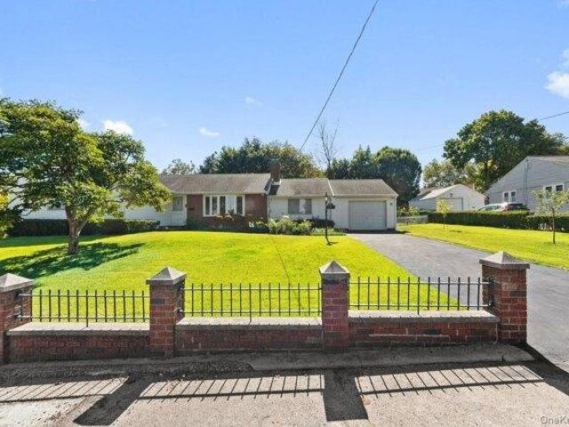 house with 3 bedroom, Yonkers NY DLS101782366